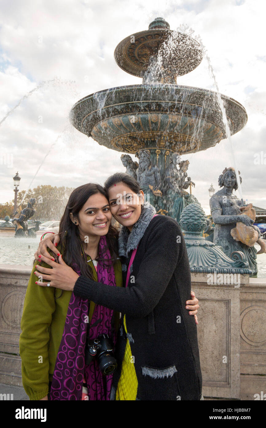 INDIAN TOURISTS IN PARIS Stock Photo - Alamy