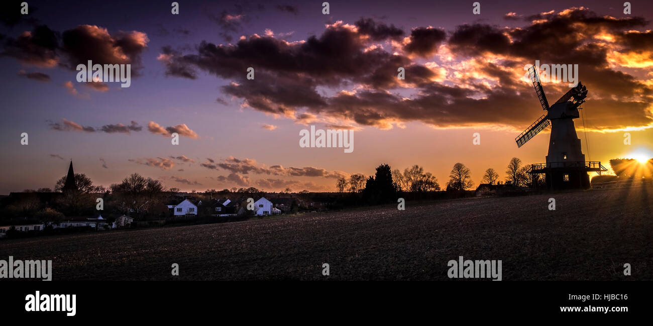 Woodchurch Sunset, Woodchurch, Kent, England, UK Stock Photo - Alamy