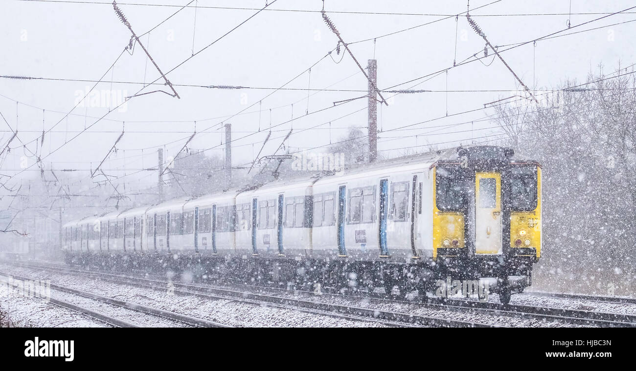 Electic rail hi-res stock photography and images - Alamy