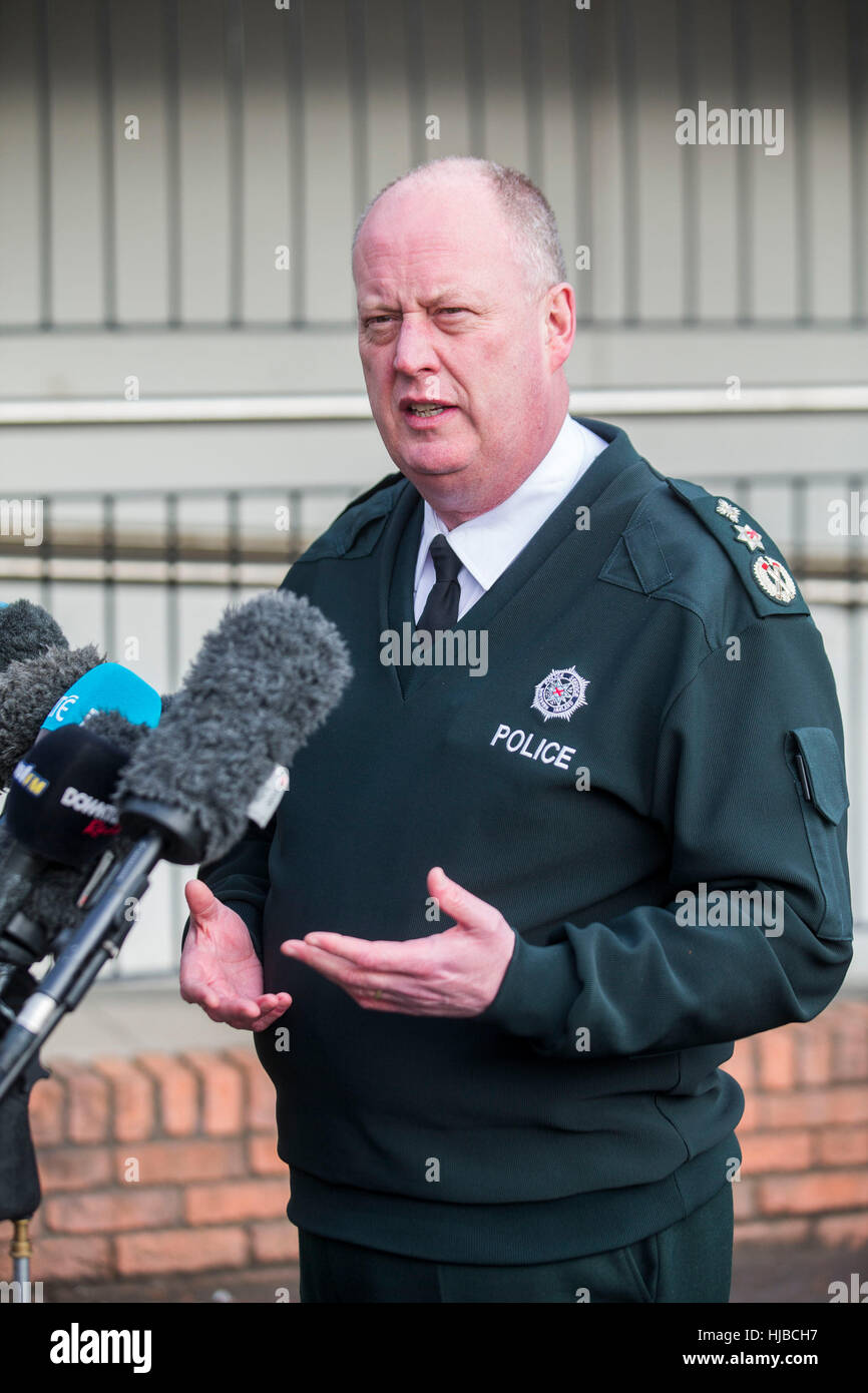 Police shooting in crumlin road hi-res stock photography and images - Alamy
