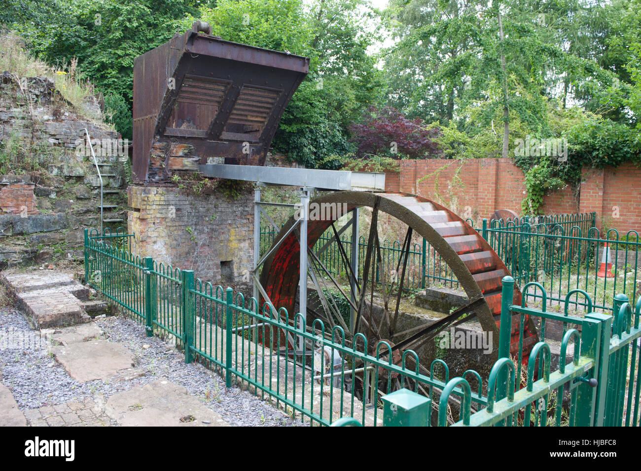 Old waterwheel hi-res stock photography and images - Alamy