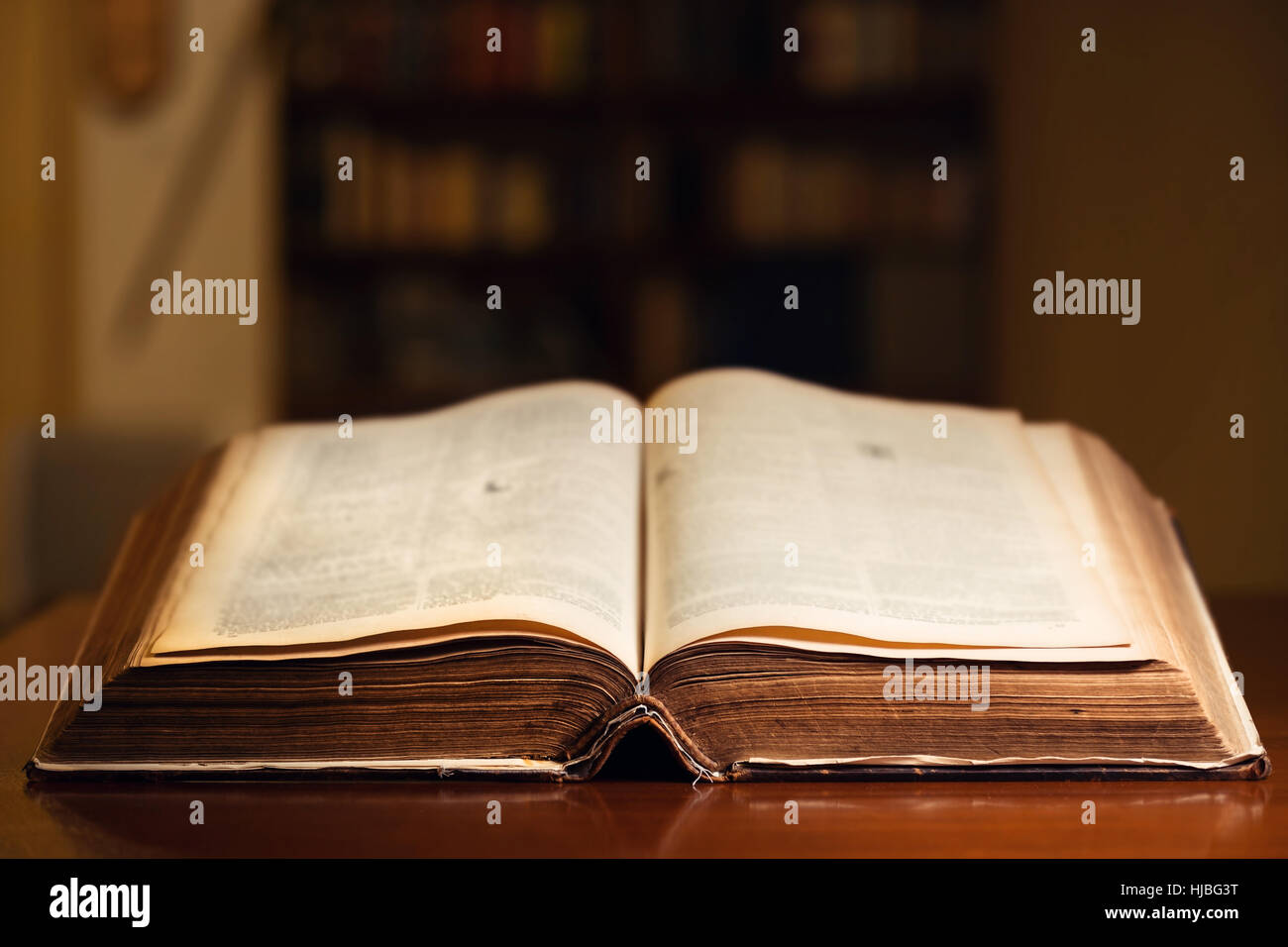 Close up pages bible in hi-res stock photography and images - Alamy
