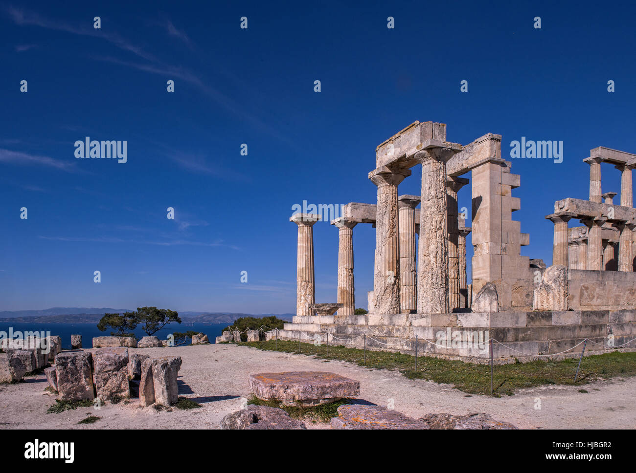 Athena aphaia temple hi-res stock photography and images - Alamy