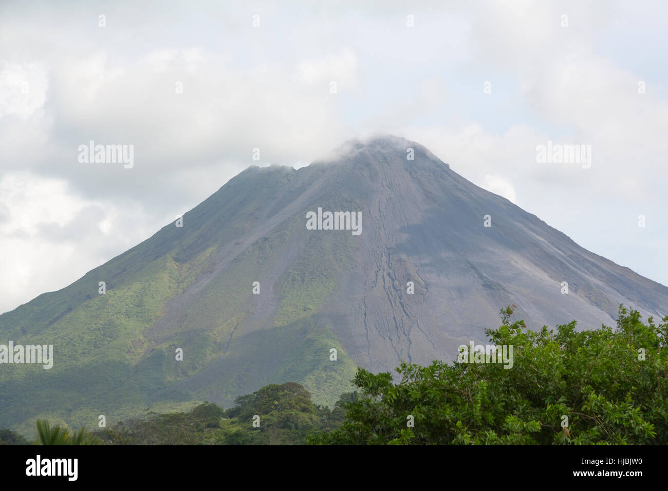 Cone of the volcano hi-res stock photography and images - Alamy