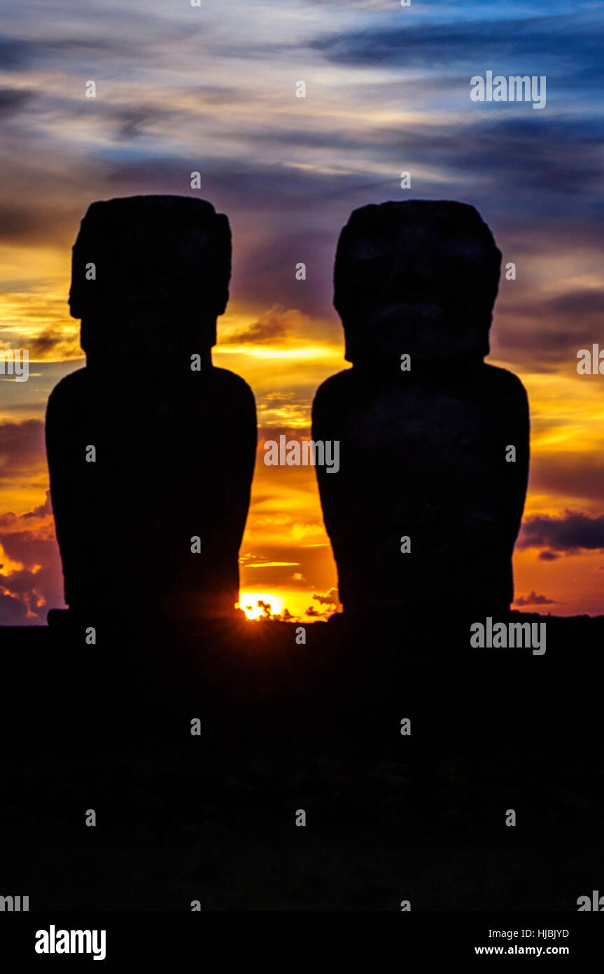 Sunrise on Moai at Tongariki ceremonial platform in Easter Island ...