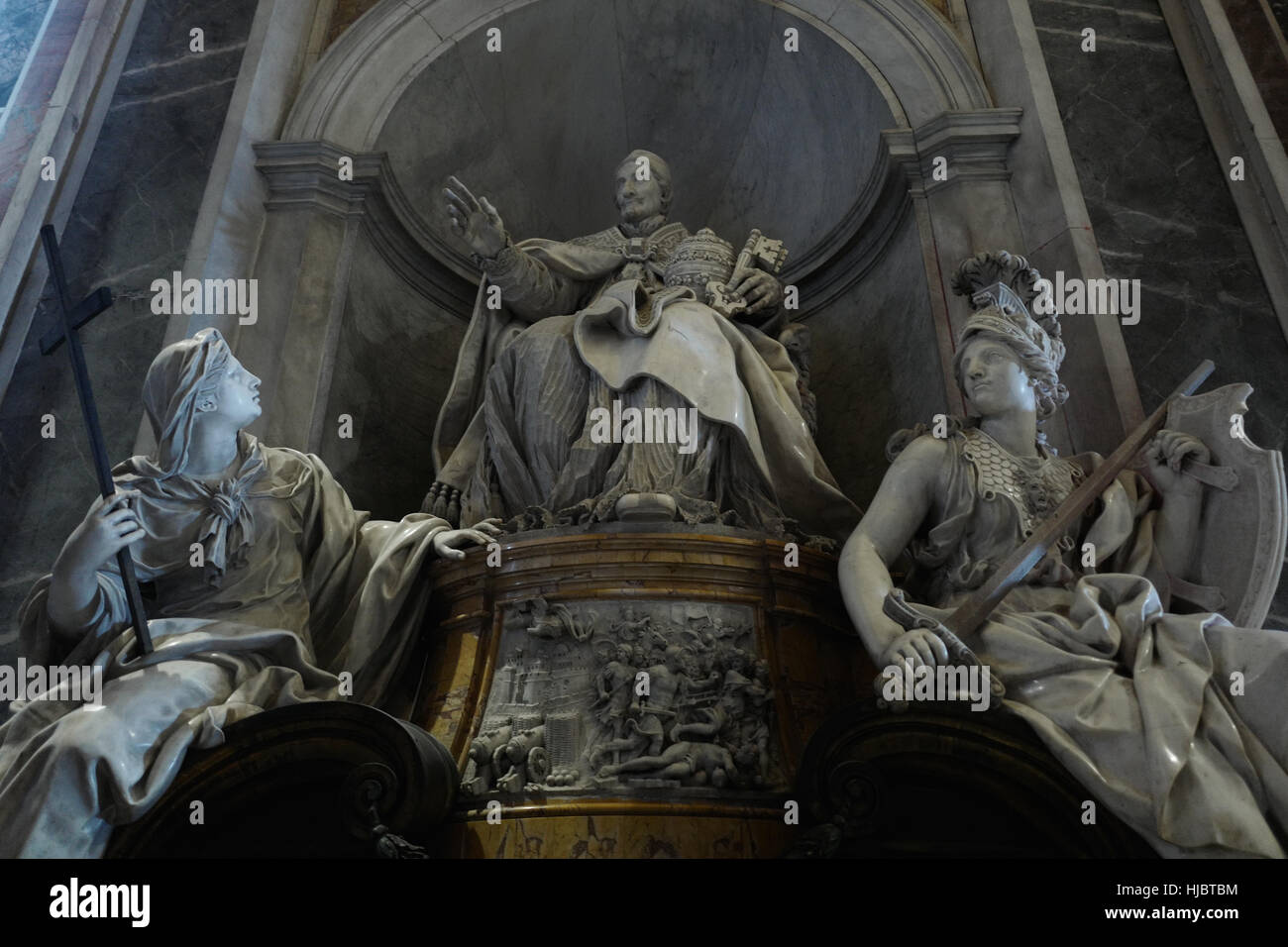 Inside the Vatican Church, St Peter's basilica Stock Photo - Alamy