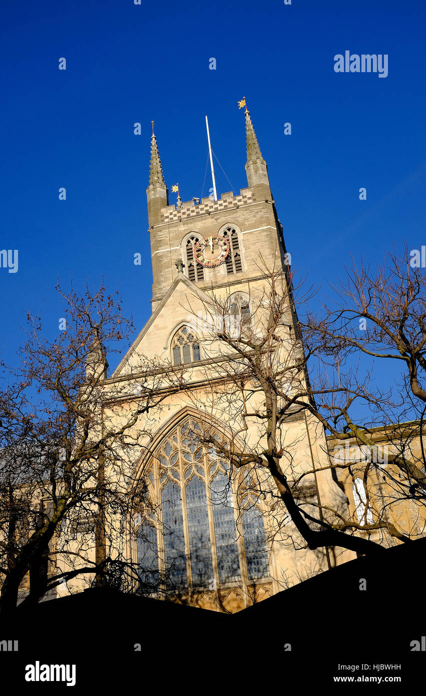 southwark cathedral, london, england Stock Photo - Alamy