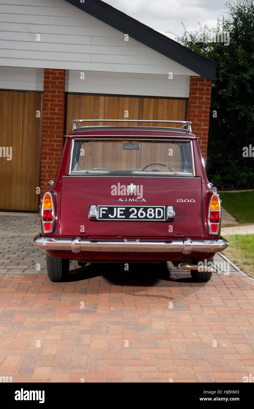 1966 Simca 1500 classic French estate car Stock Photo - Alamy