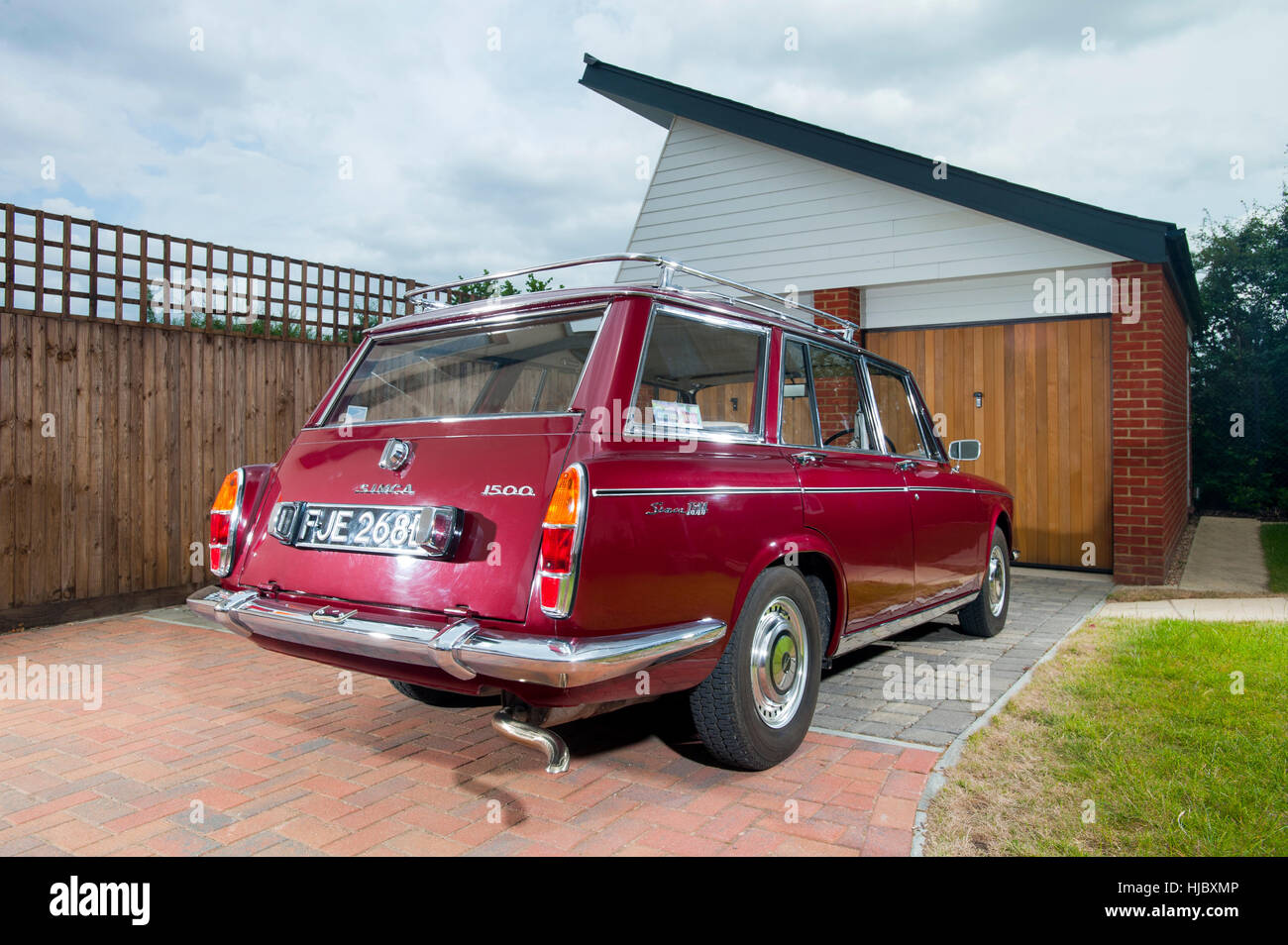 1966 Simca 1500 classic French estate car Stock Photo - Alamy