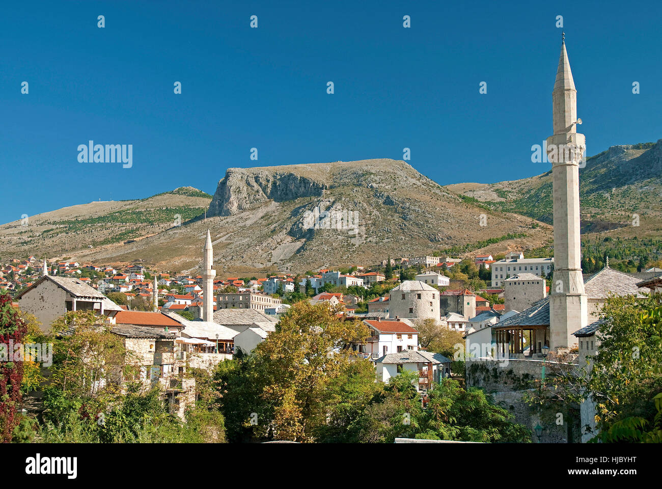 Traditional bosnian houses hi-res stock photography and images - Alamy