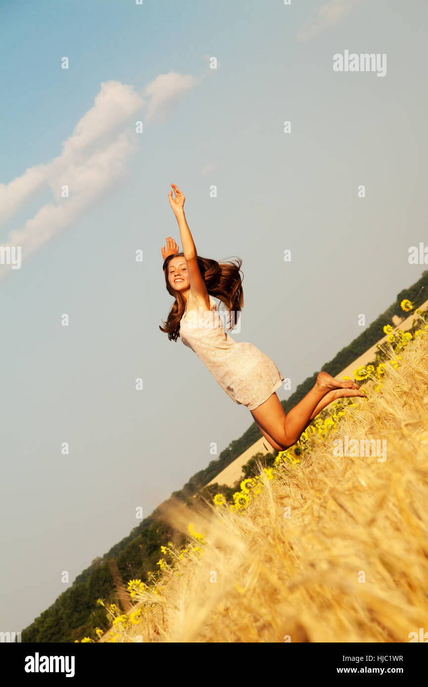 Beautiful girl dancing hi-res stock photography and images - Alamy