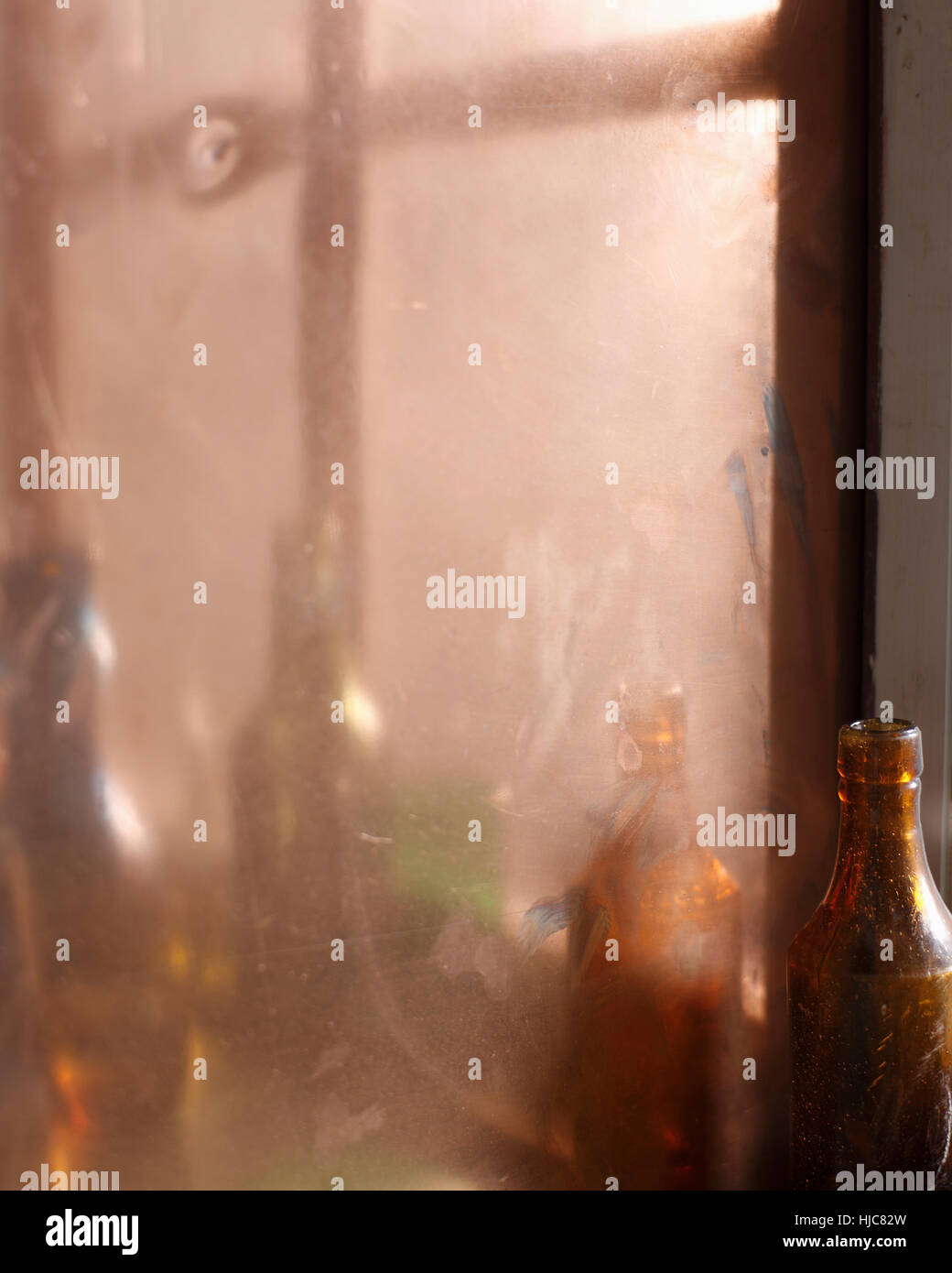 Reflection of wine bottles hi-res stock photography and images - Alamy