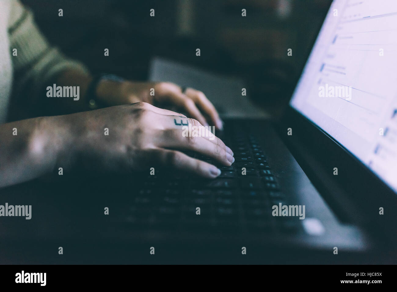 Young hand typing hi-res stock photography and images - Alamy