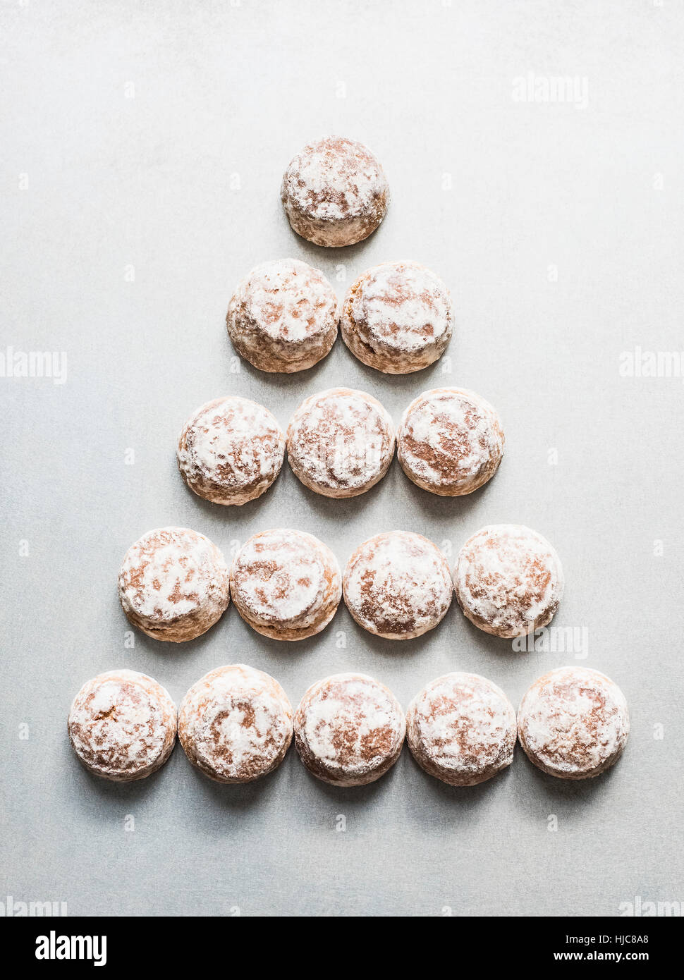 Triangle shape hi-res stock photography and images - Alamy