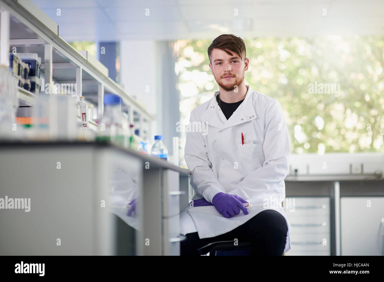 Laboratory portrait hi-res stock photography and images - Alamy