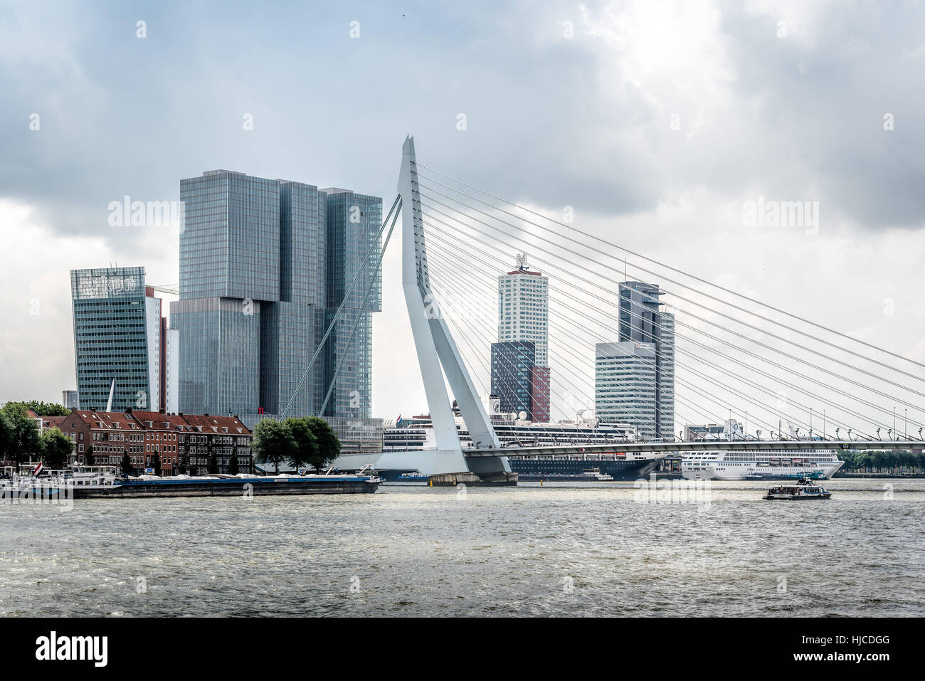 Erasmus bridge rotterdam 2016 hi-res stock photography and images - Alamy