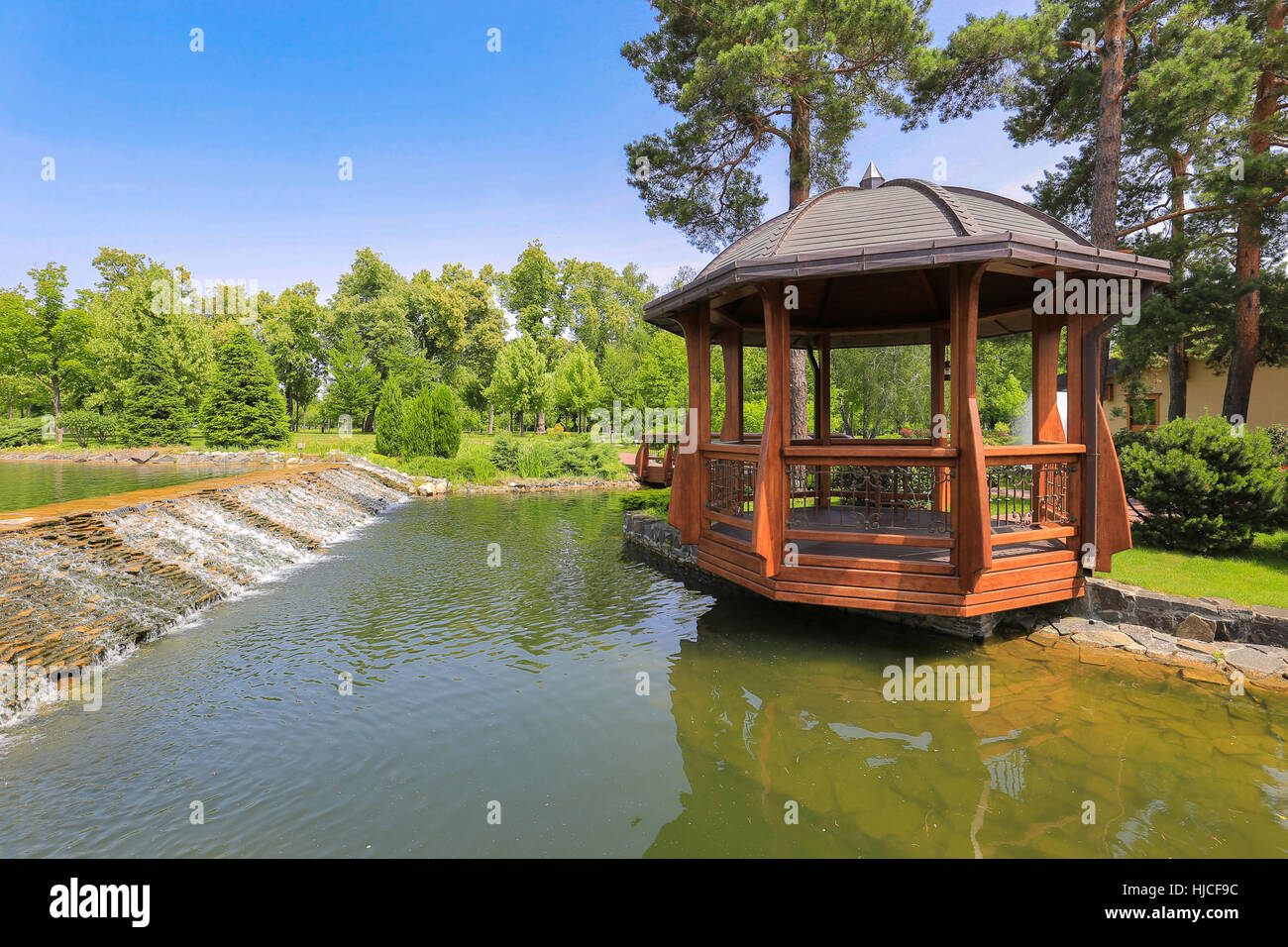Wooden garden house alcove hi-res stock photography and images - Alamy