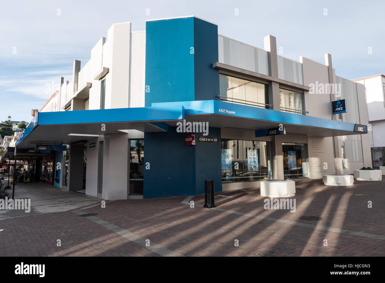 ANZ Bank building, General street scene, Art Deco architecture, Napier ...
