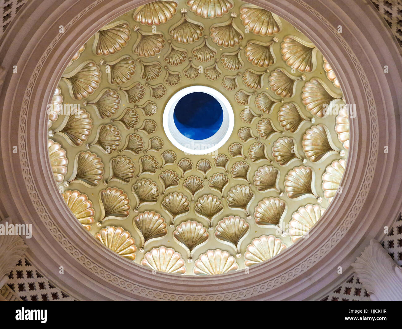 The dome ceiling featuring seashell at Atlantis Resort, Paradise Island ...