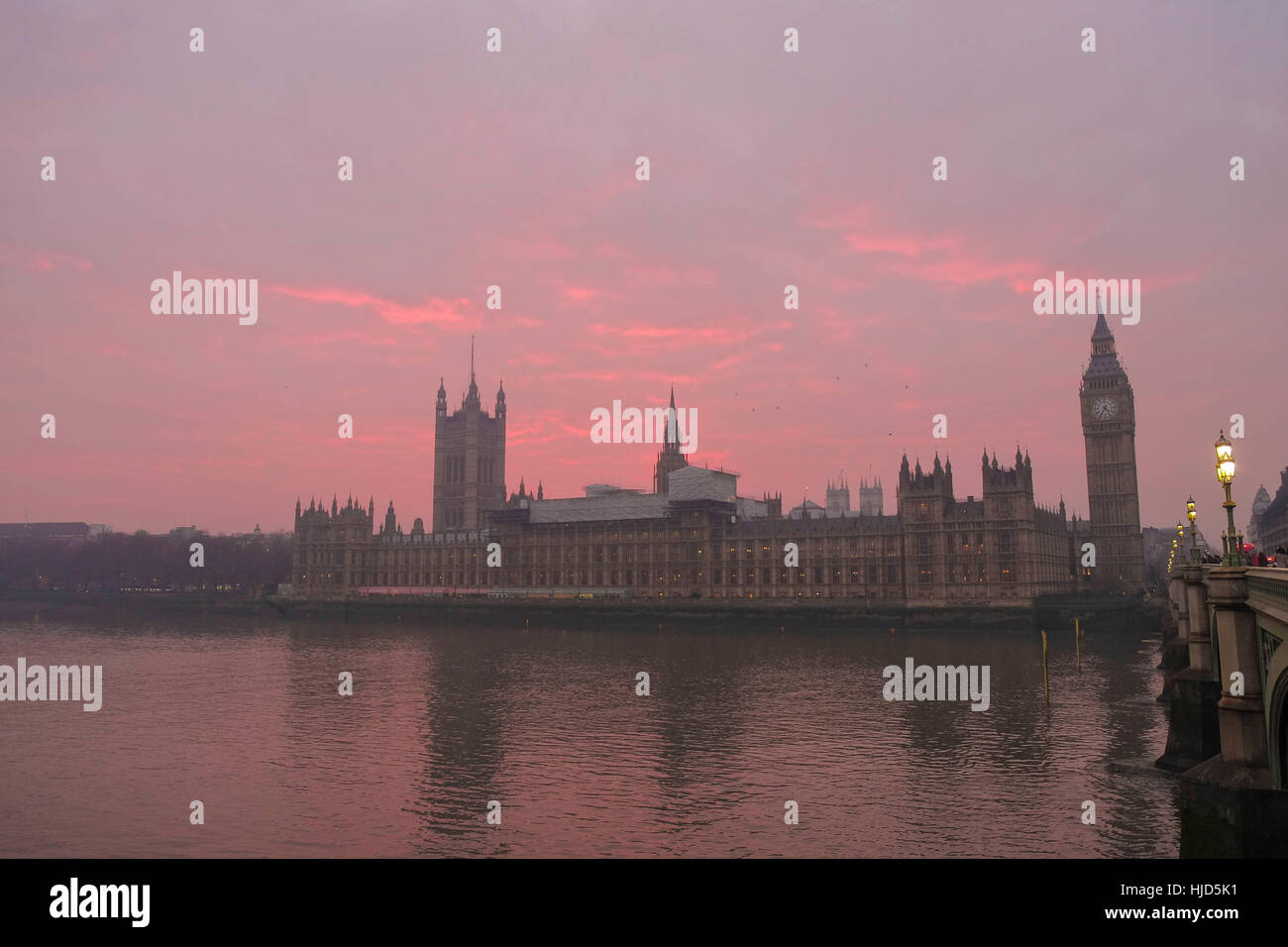 Elizabethan london bridge hi-res stock photography and images - Alamy