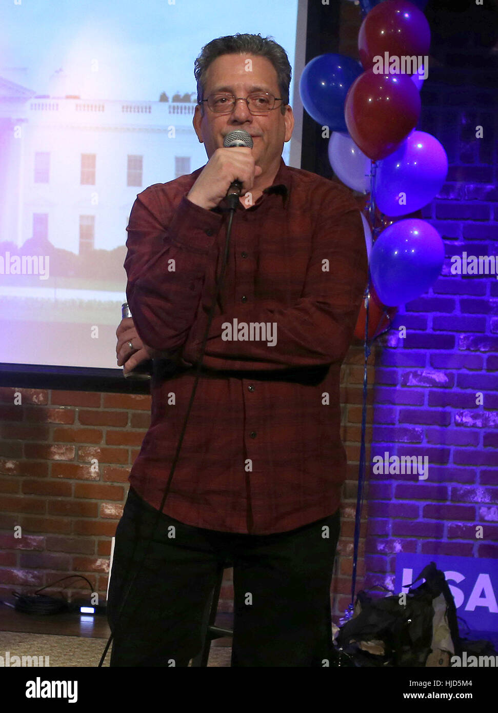 Kindler hi-res stock photography and images - Alamy