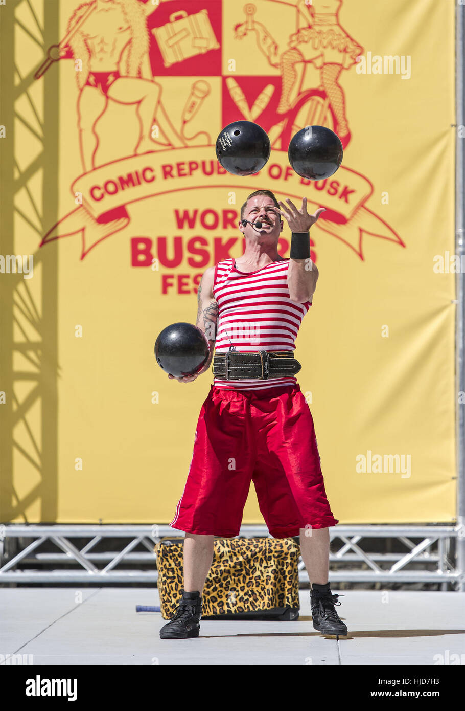 Christchurch, New Zealand. 24th Jan, 2017. Canadian street performer ...