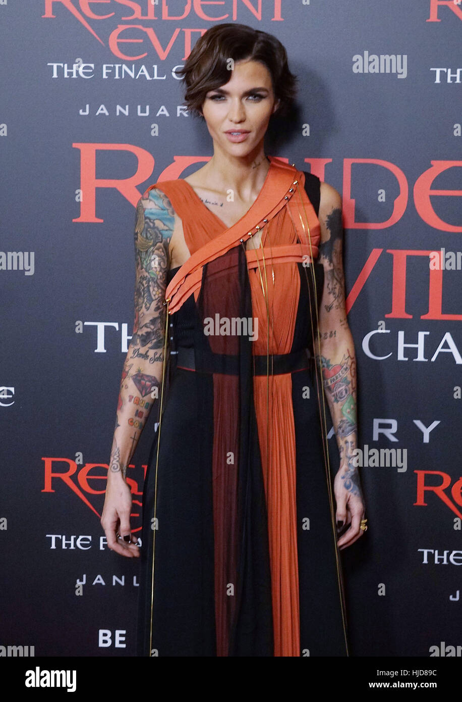 A ruby rose 016 arriving at the resident evil hi-res stock photography ...