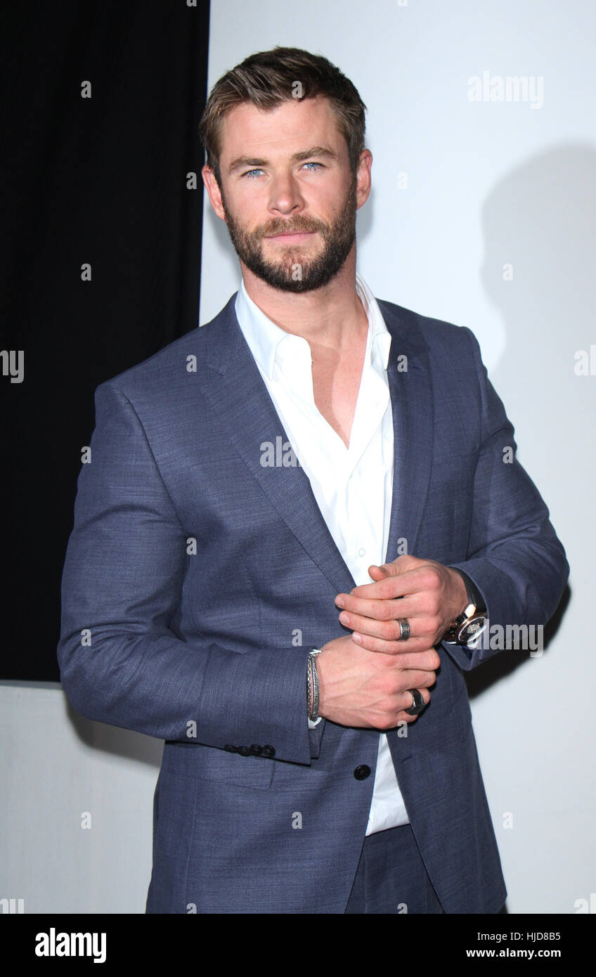 Chris hemsworth hi-res stock photography and images - Alamy