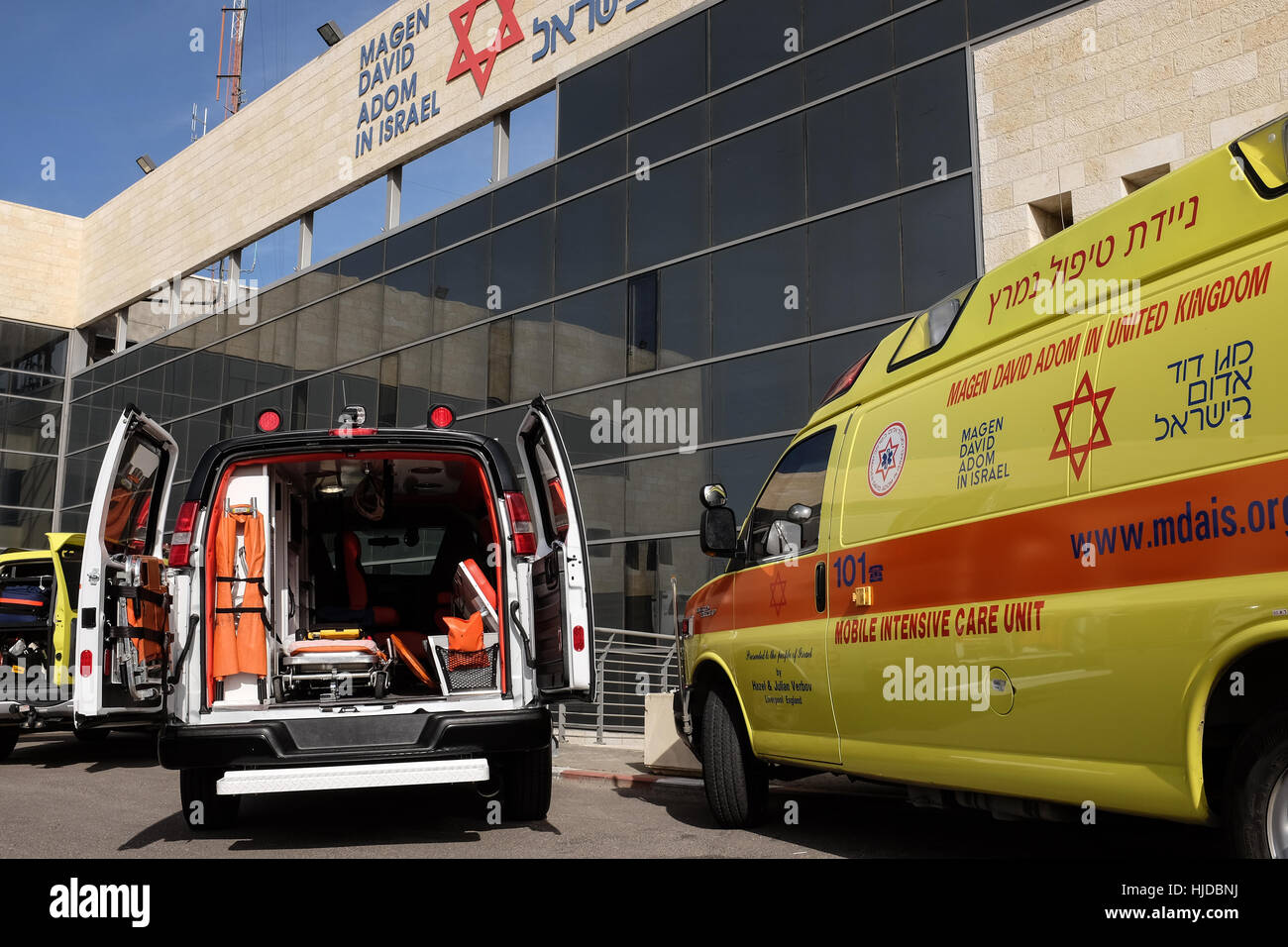 Magen david adom ambulance in jerusalem hi-res stock photography and ...
