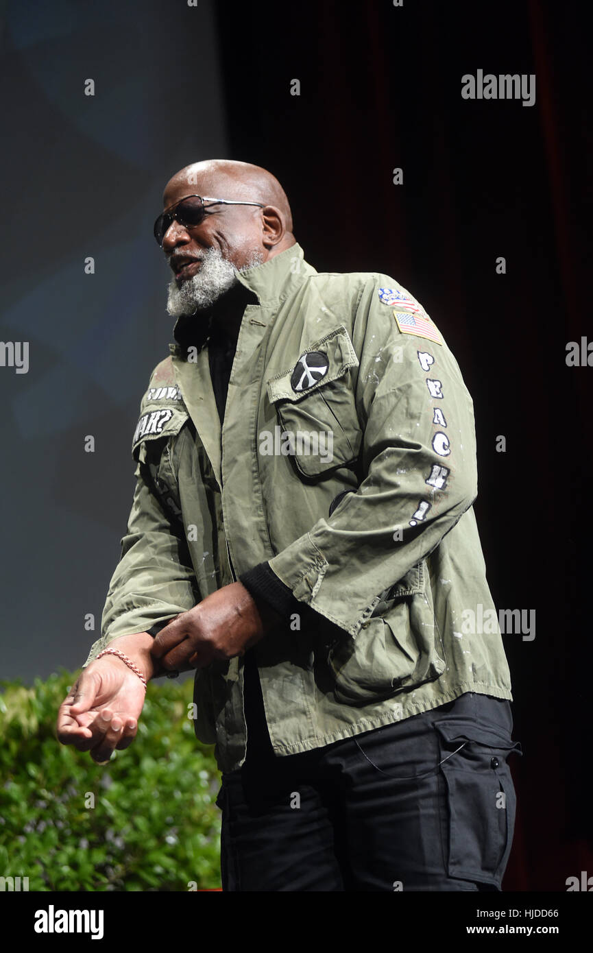 Harry edwards black hi-res stock photography and images - Alamy