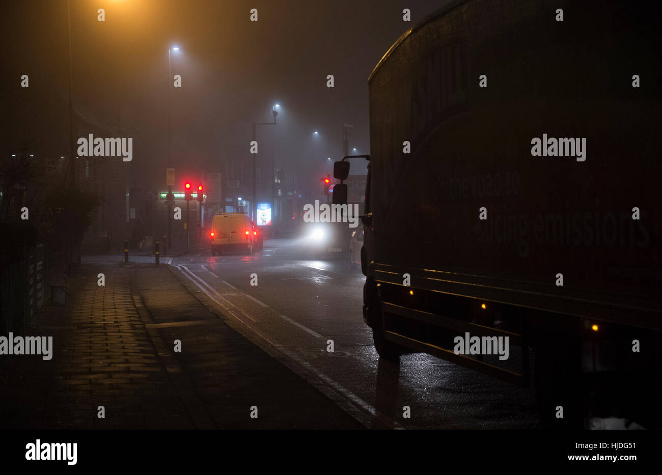 Morden, London, UK. 25th Jan, 2017. Weather. Dense fog and frost during ...