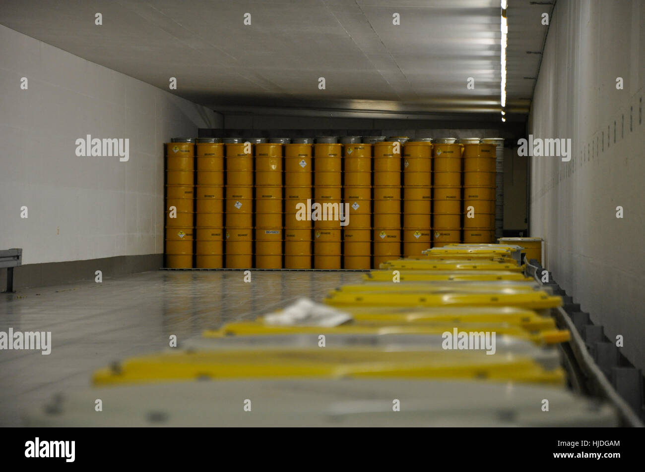 400 liter hi-res stock photography and images - Alamy