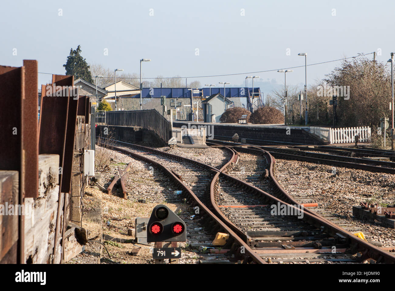 Rail lines in to Castle Cary Station Stock Photo - Alamy
