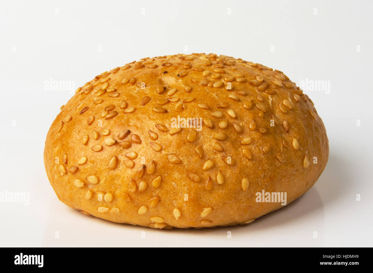Single hamburger on bun hi-res stock photography and images - Alamy