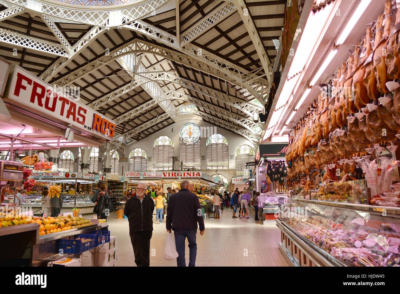 Fruit stand central market valencia hi-res stock photography and images ...
