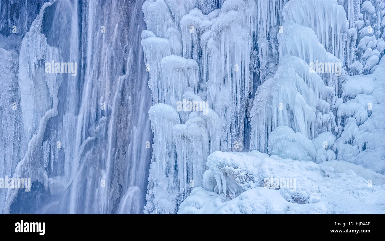 Frozen waterfall hi-res stock photography and images - Alamy