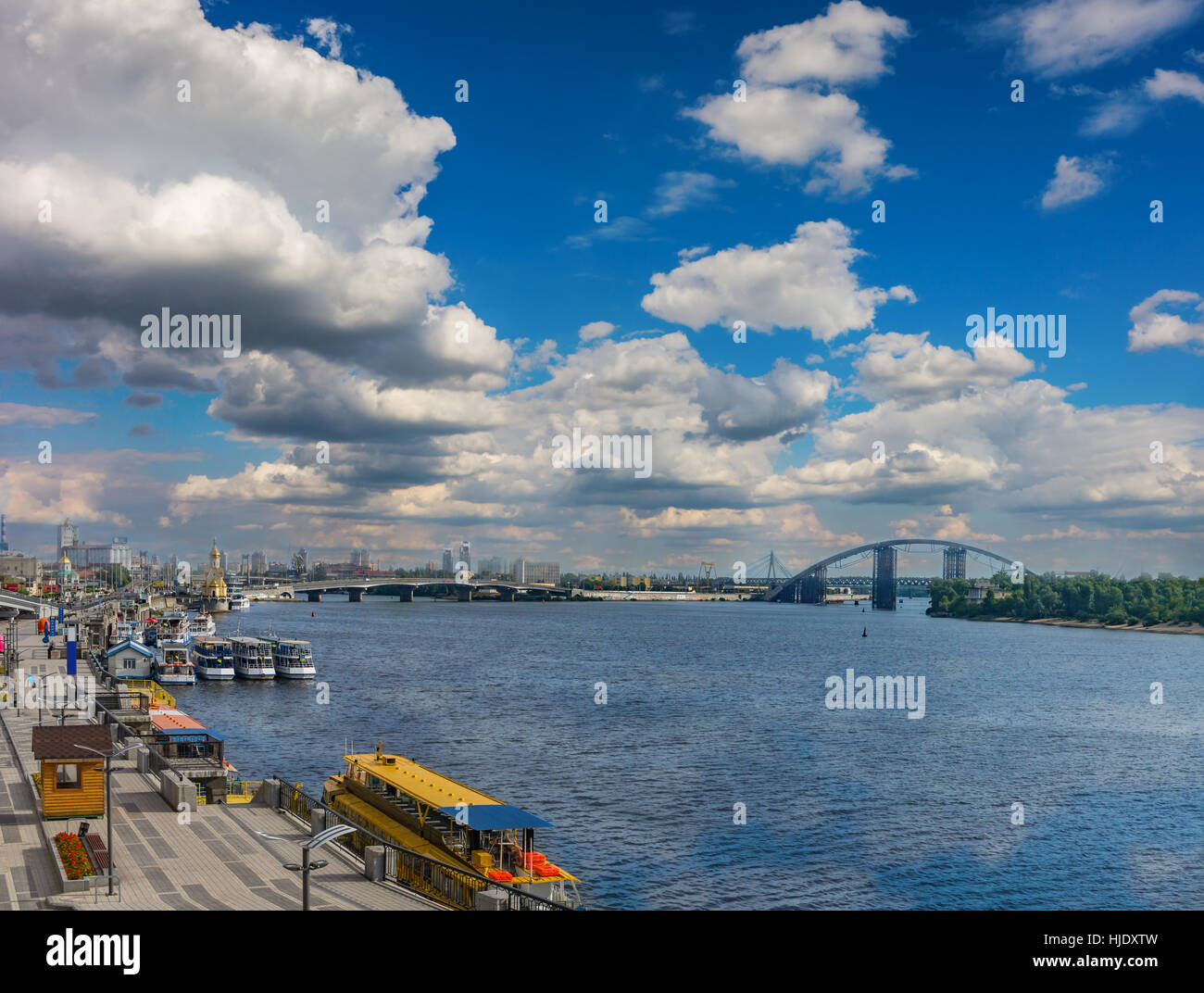 Kyiv river port hi-res stock photography and images - Alamy