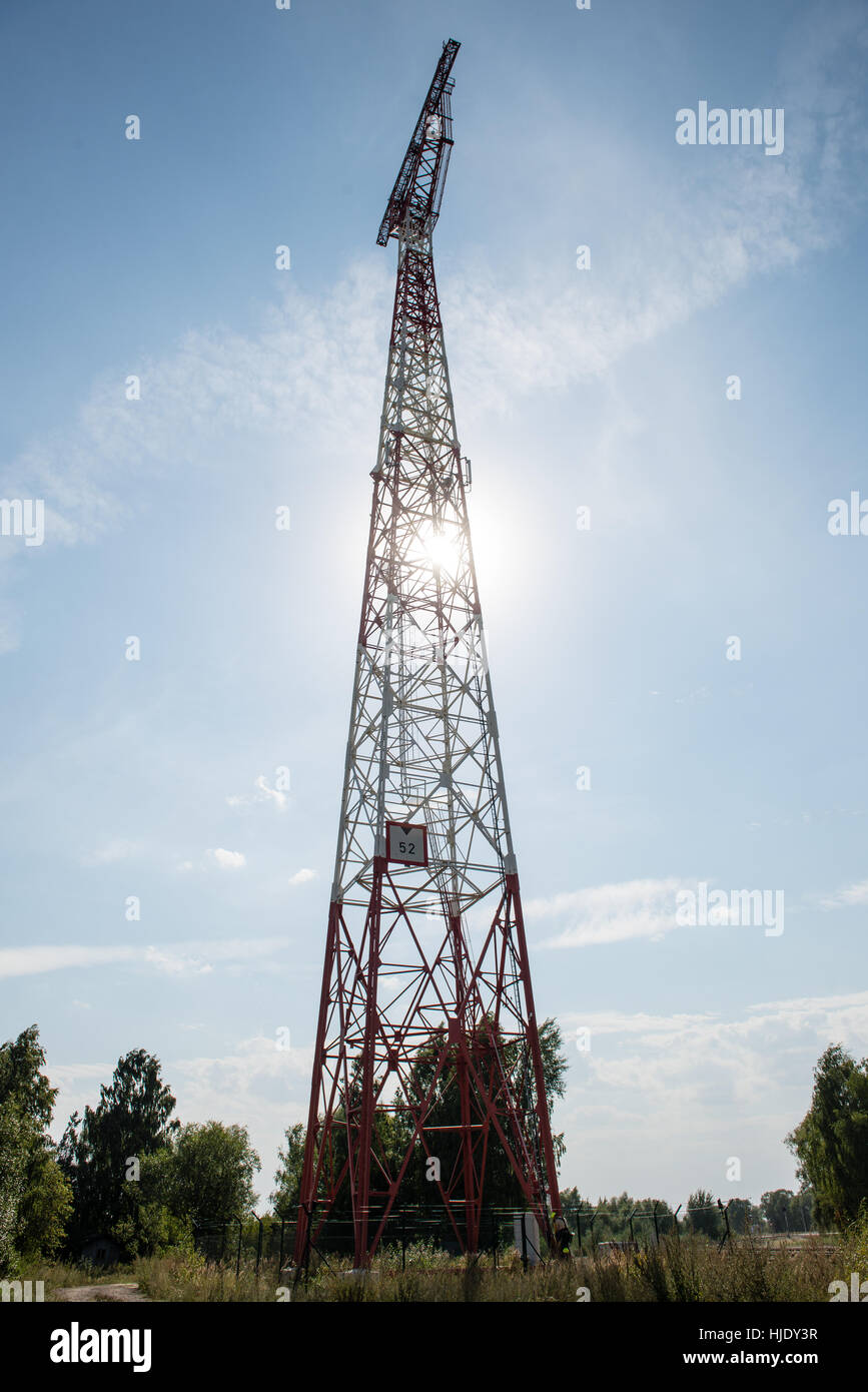 Transmitter tower radar lines hi-res stock photography and images - Alamy