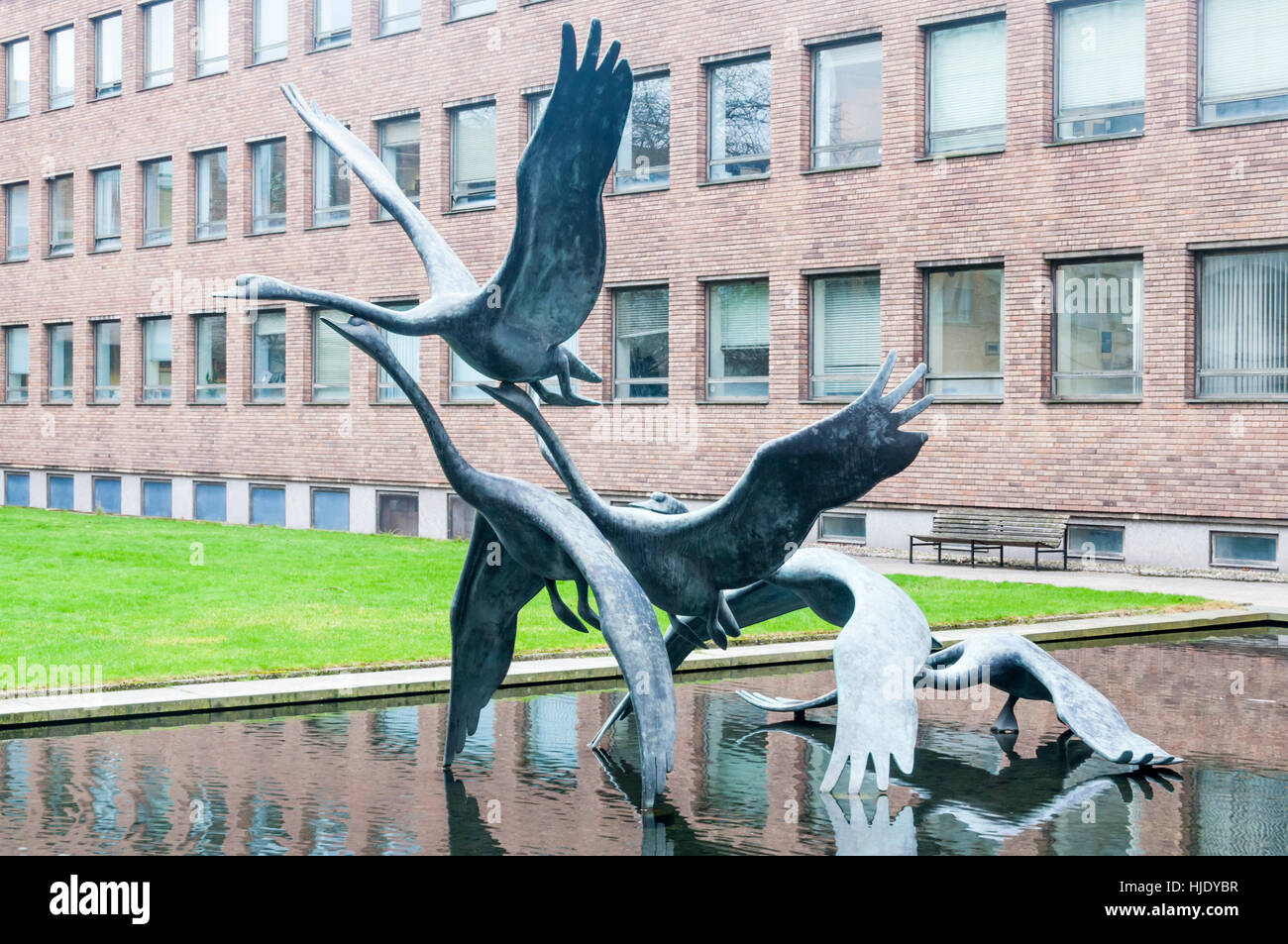 Swans in Flight by David Wynne at the Civic Centre, Newcastle upon Tyne ...