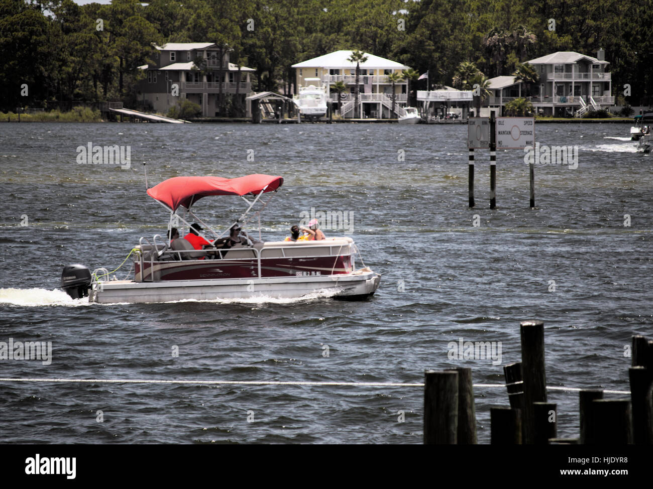 Bridge and jetty coastal inlet hi-res stock photography and images - Alamy