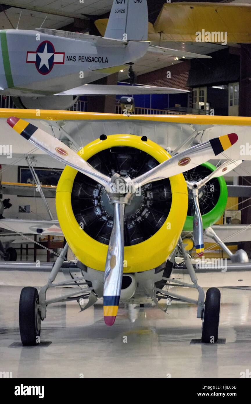 An engine of a biplane at a museum Stock Photo - Alamy