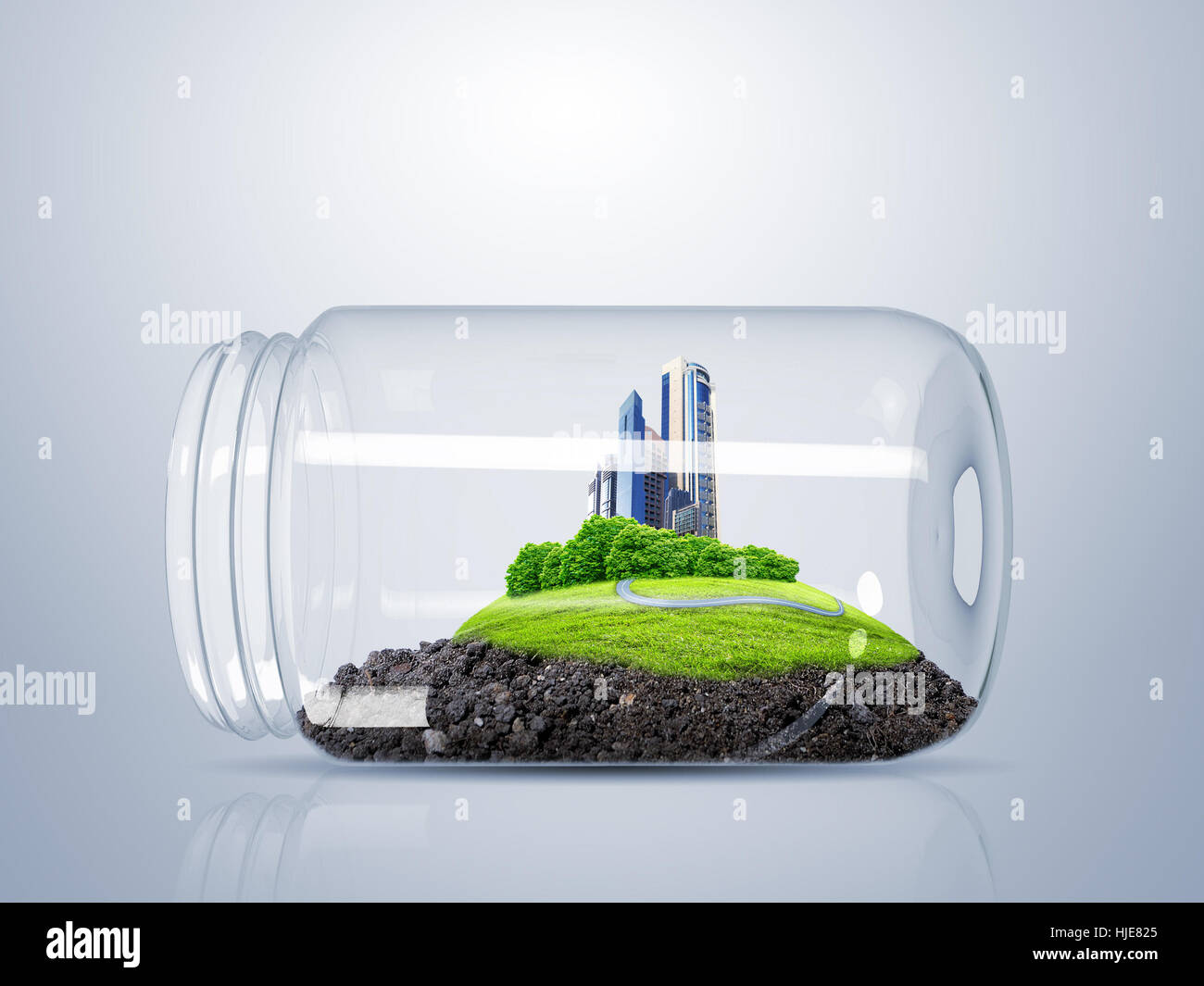 Green inside city hi-res stock photography and images - Alamy