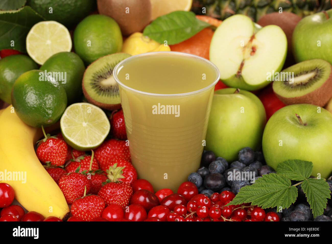 Juice from apples kiwi hi-res stock photography and images - Alamy