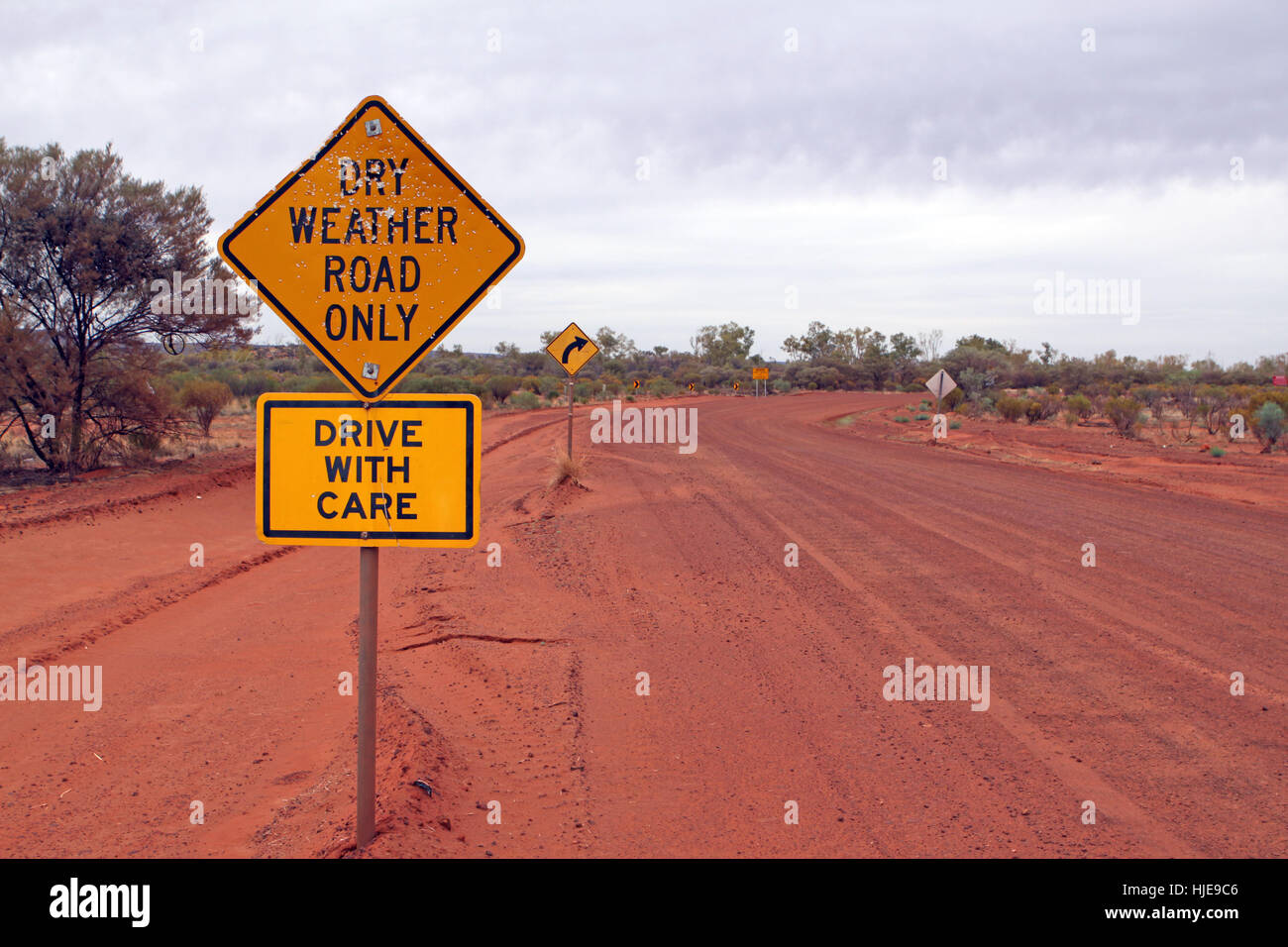 australia, outback, sign, signal, traffic sign, tire tracks, sign ...