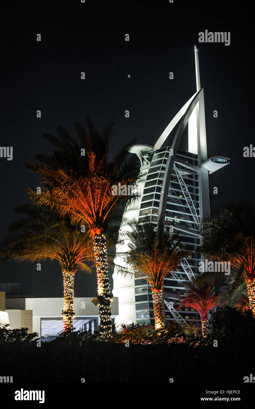 Night photographs hi-res stock photography and images - Alamy