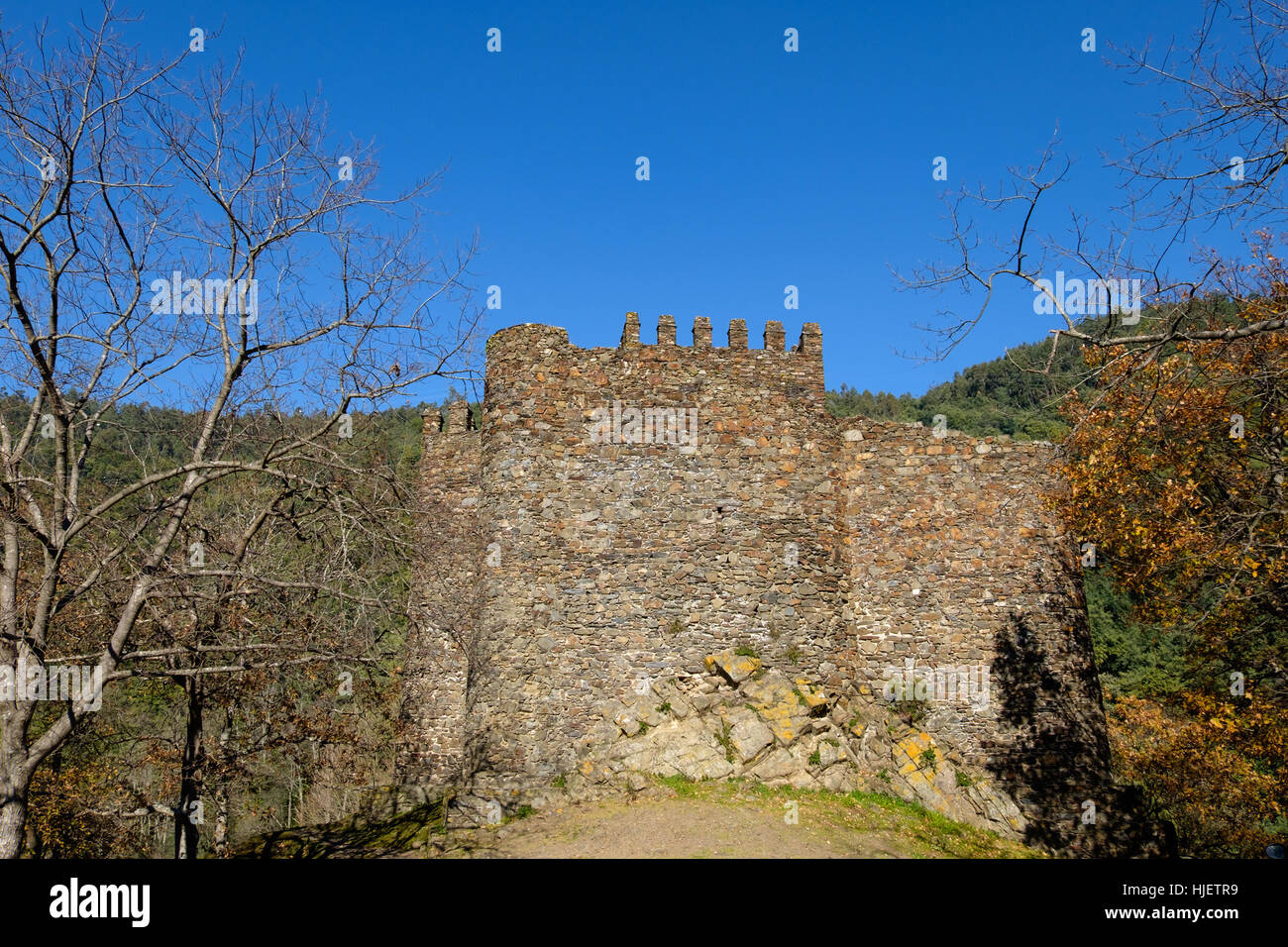 Medieval manor walls hi-res stock photography and images - Alamy