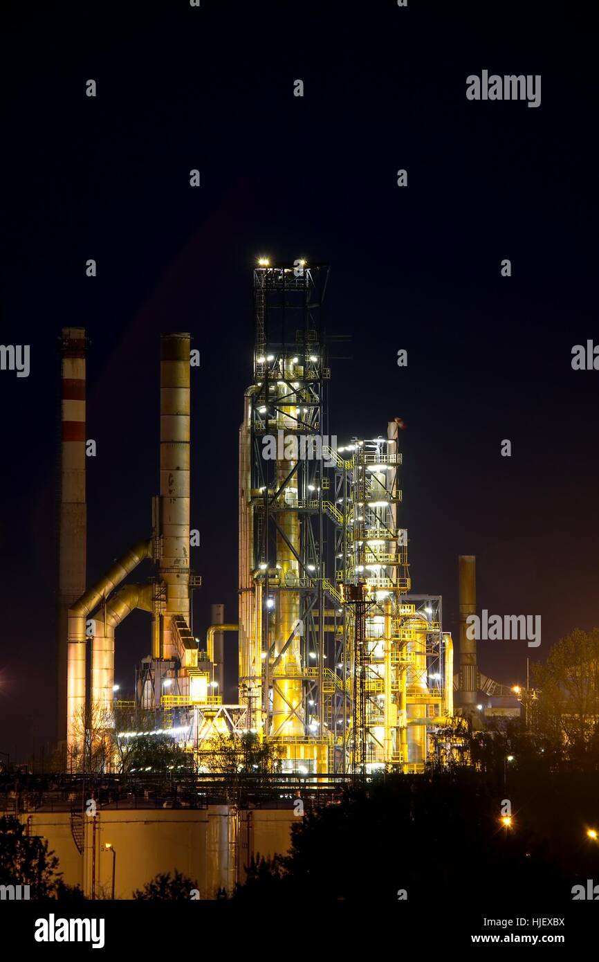 industry, industrial, facility, complex, refinery, structure, oil ...