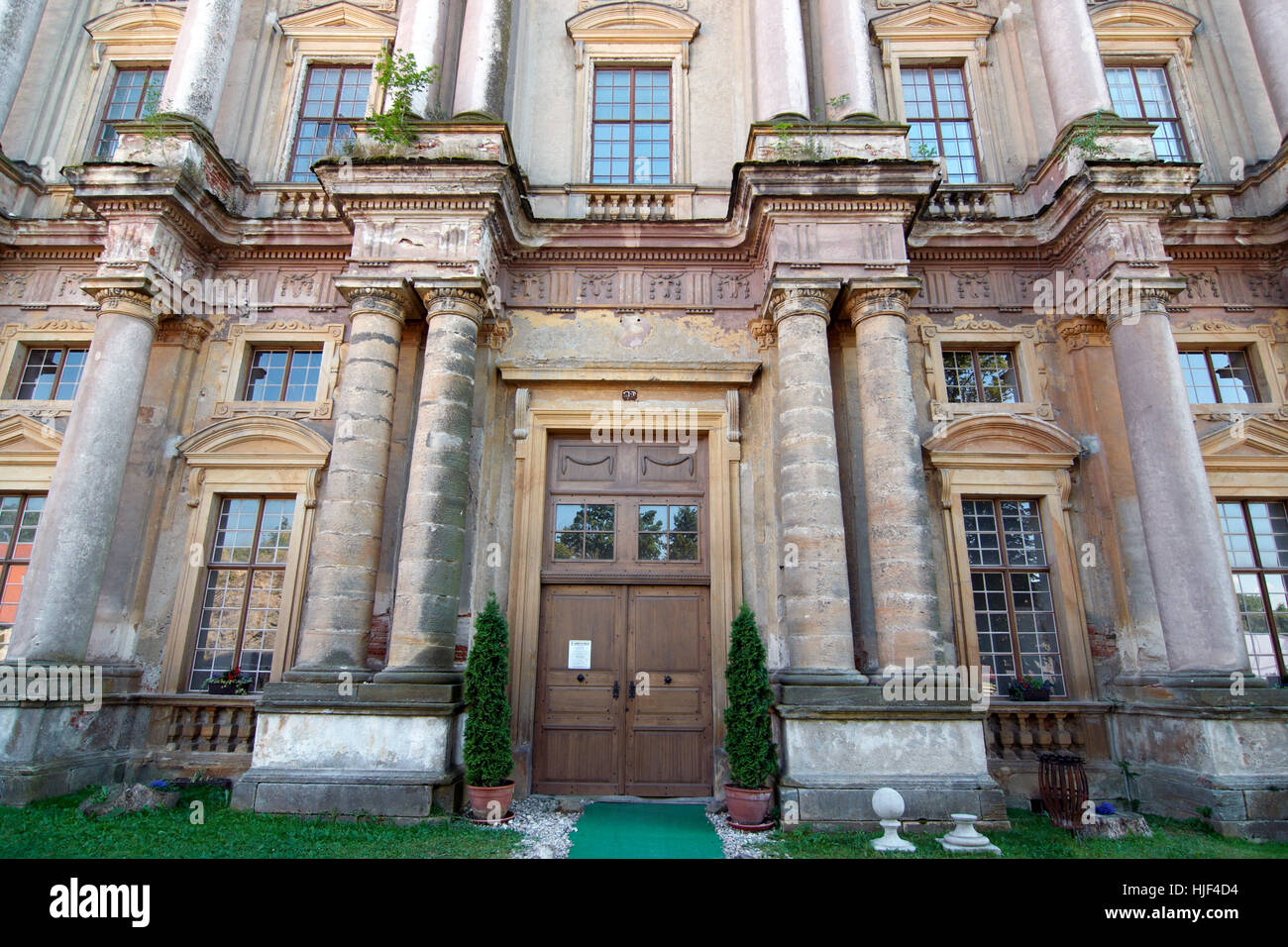 famous, style of construction, architecture, architectural style ...