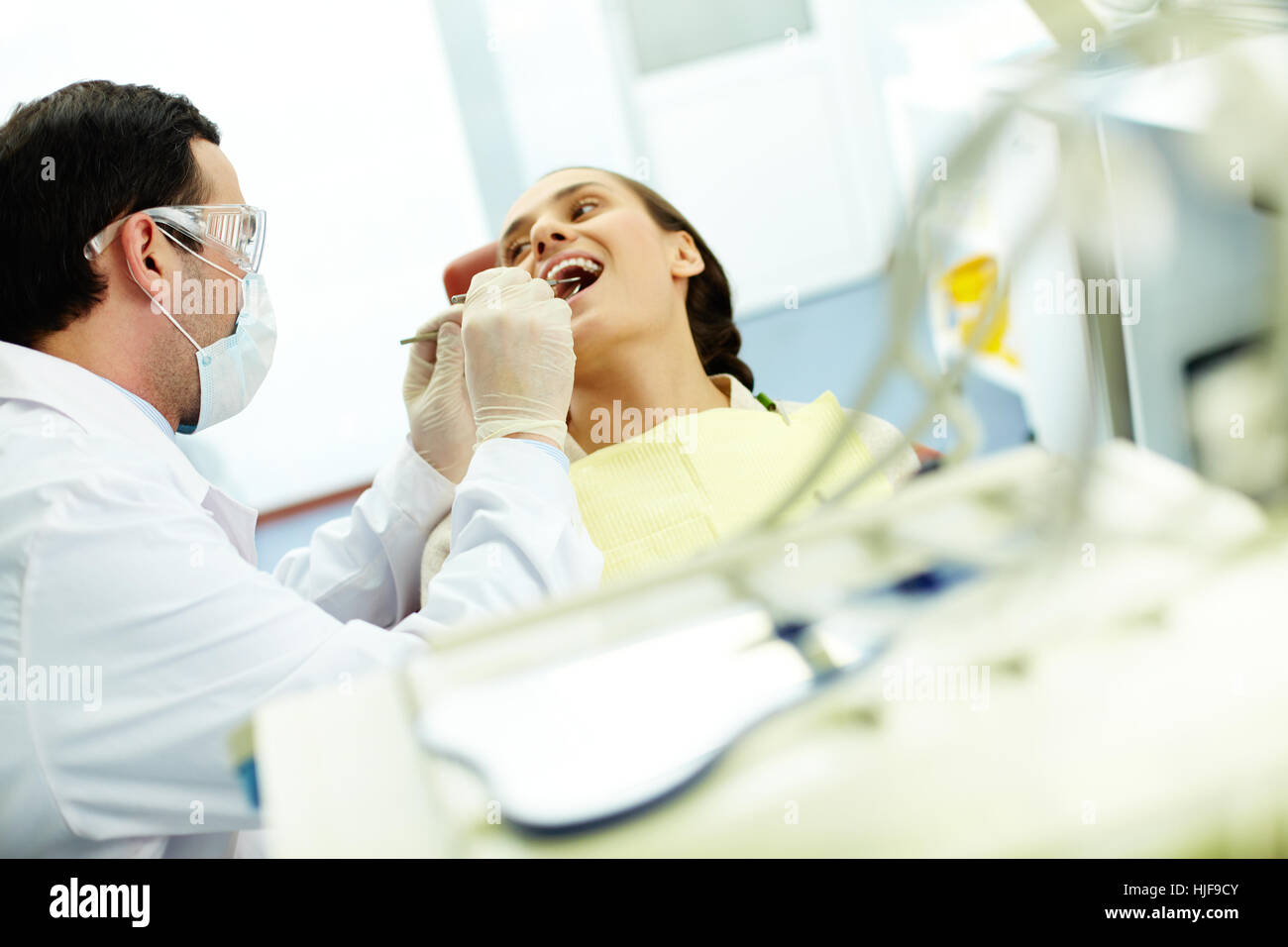 doctor, physician, medic, medical practicioner, woman, humans, human ...