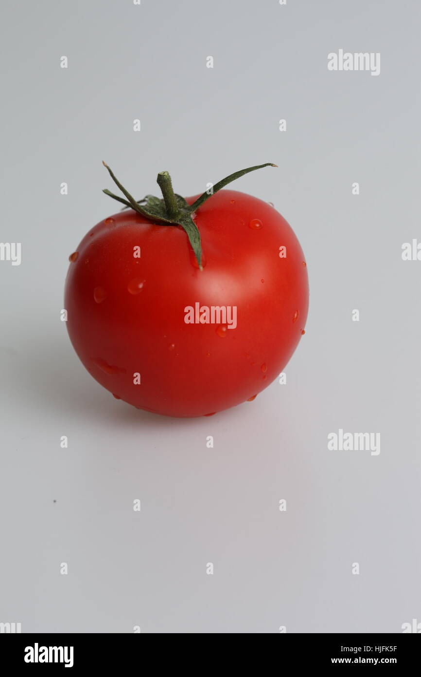 Fresh red tomato Stock Photo - Alamy